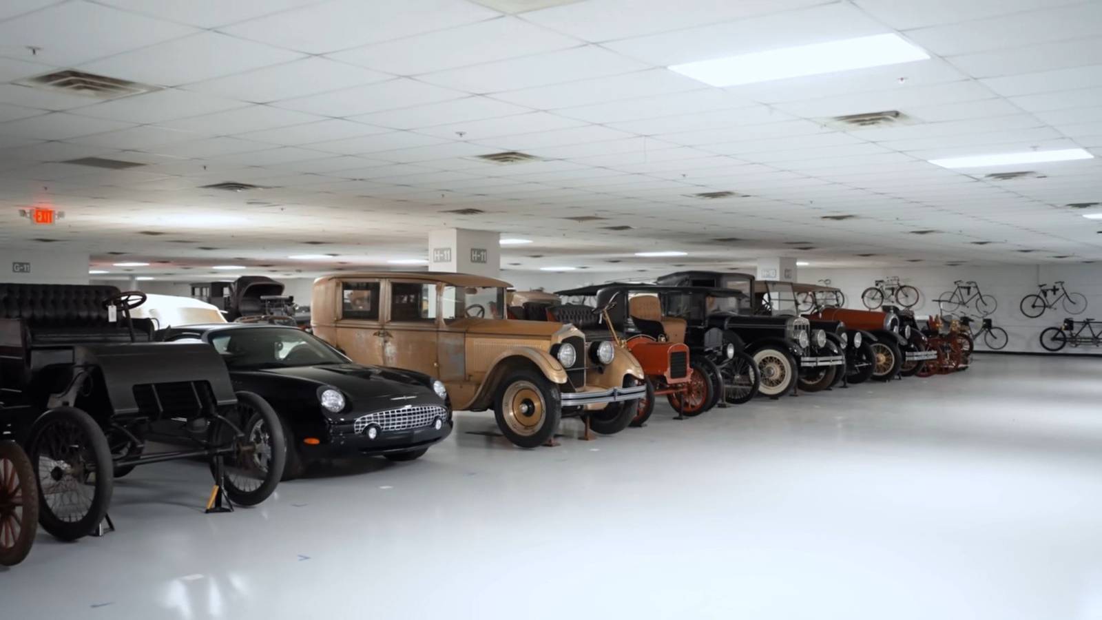 Ford’s Hidden Vault: A Peek Inside $1 Billion Secret Bunker!!