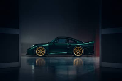 World's First Retro Hypercar: The Kalmar 9x9 Is A Feather-Weight 900+HP ...