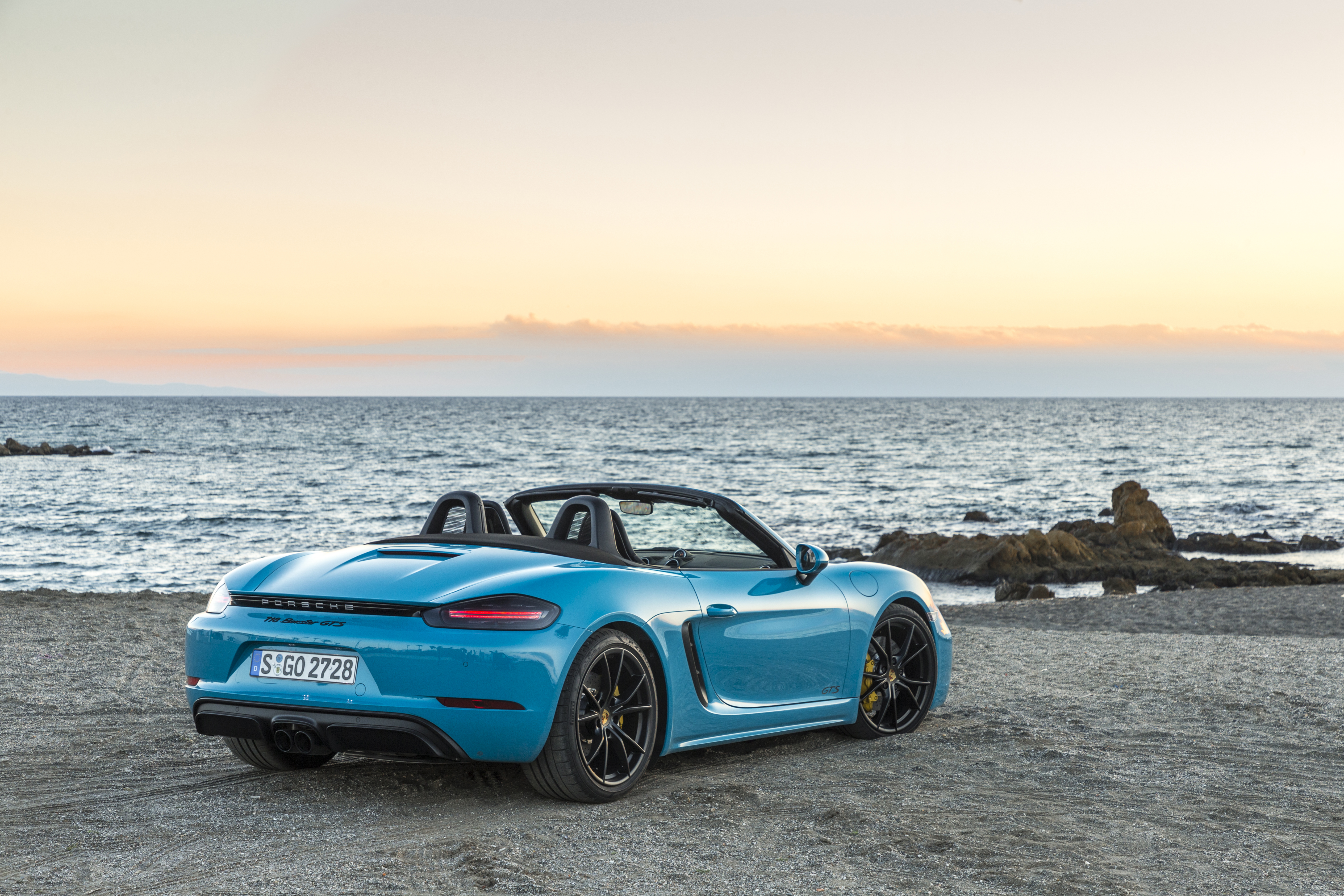 The One Drivetrain Feature That The Boxster Cayman Pair DO Not Offer