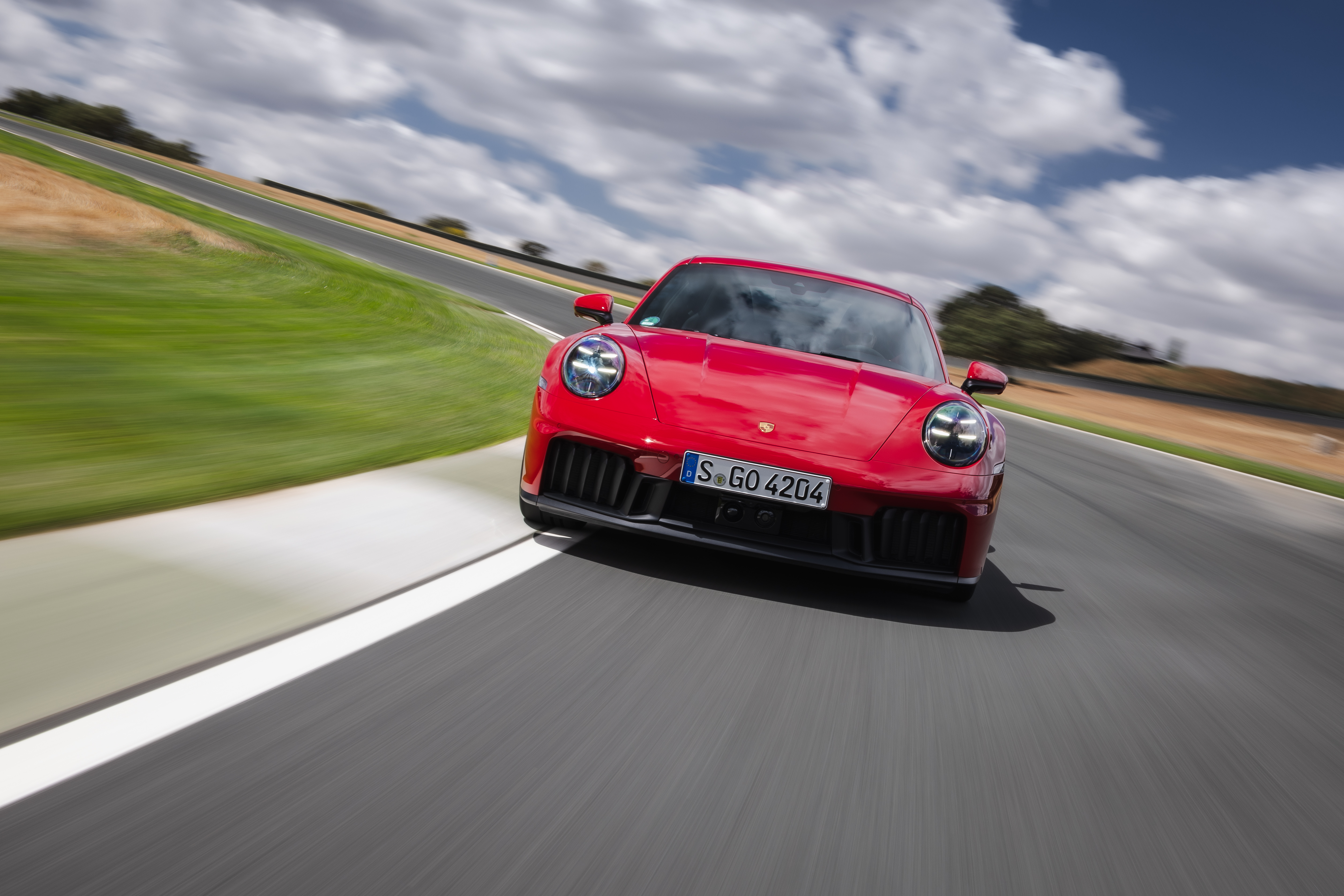 2025 Porsche 911 Carrera 4 GTS