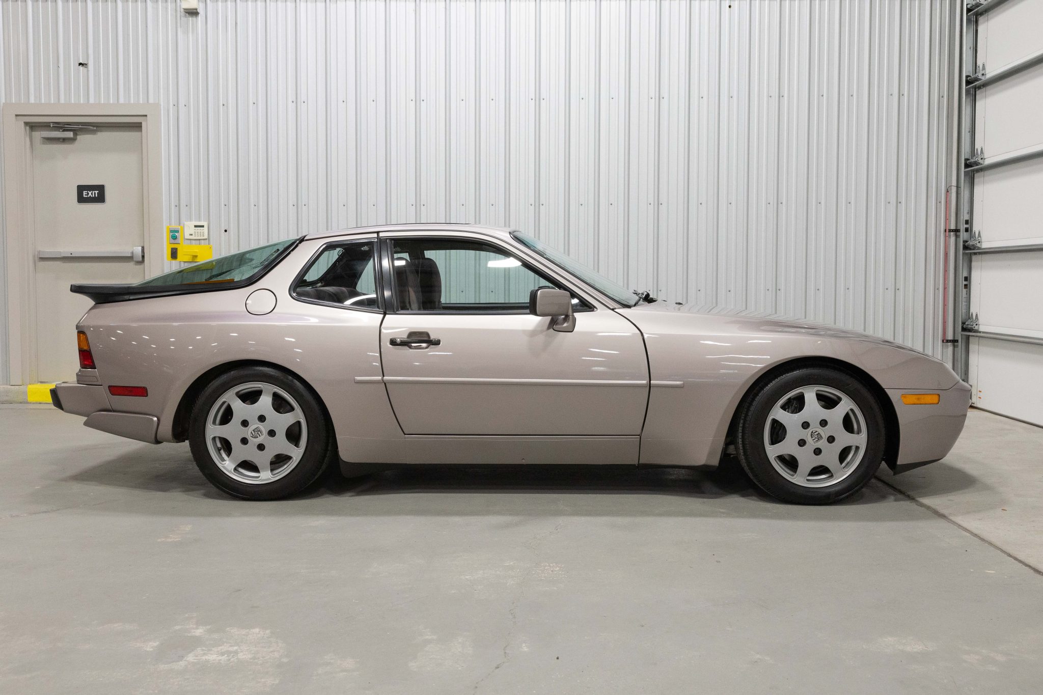 1986 Porsche 944 Turbo: A Timeless Classic That Won't Break The Bank