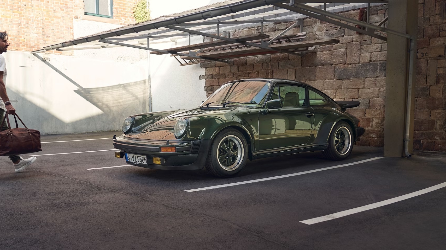 Was The Porsche 928 Suppose To Replace The Porsche 911?