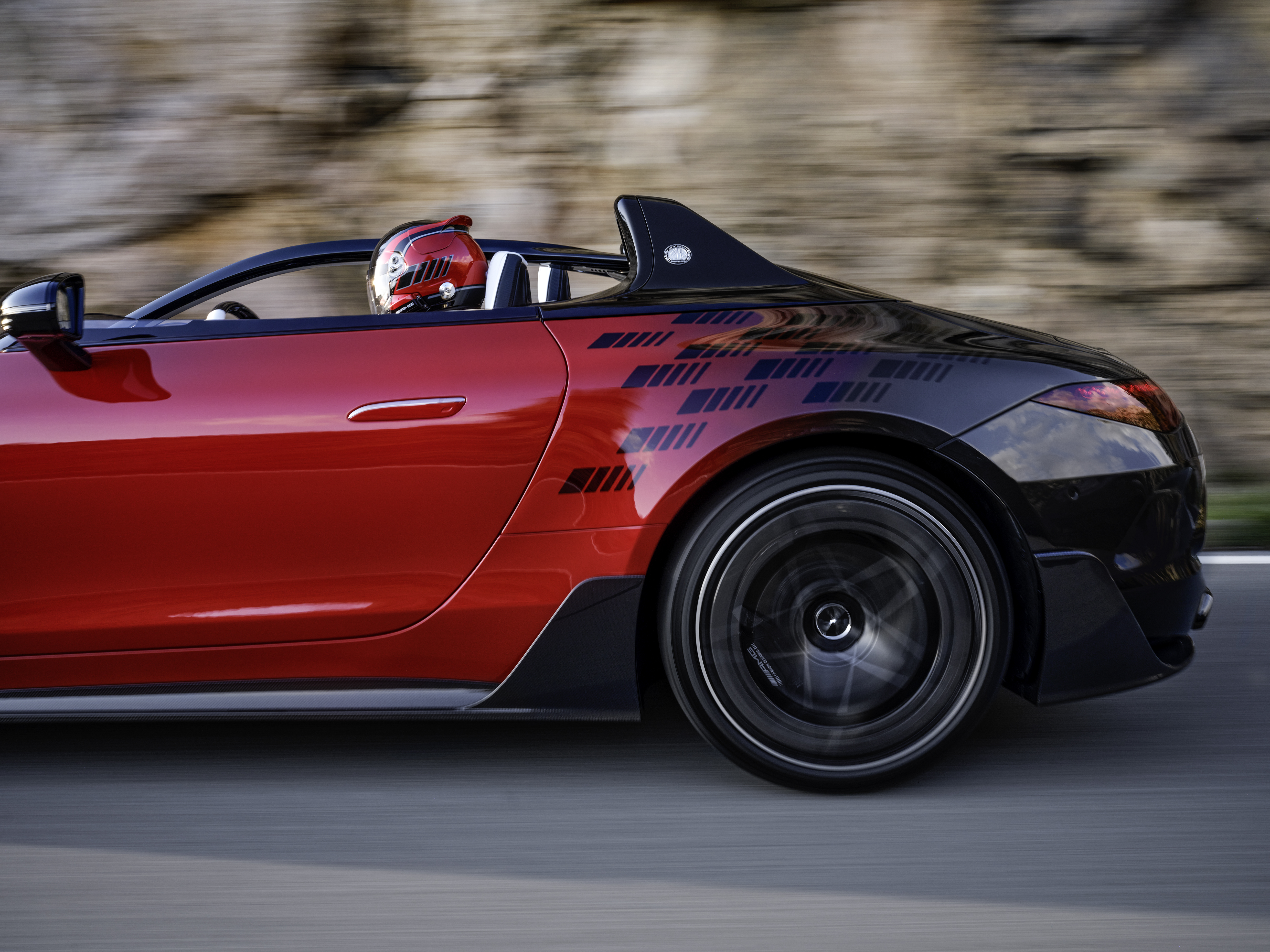 2025 Mercedes-AMG PureSpeed